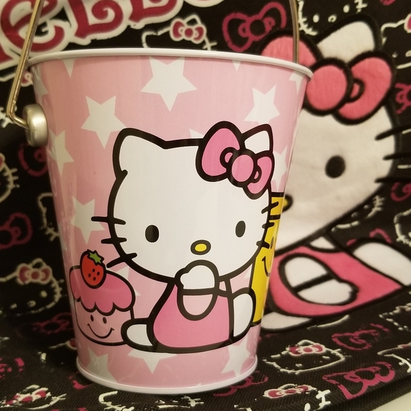 Sanrio | Accessories | Hello Kitty Pink Zcharacter Bucket Tin Pail New ...